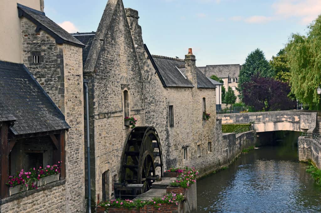 Normandy D-Day Tours | History Tours | Private & Group Educational Tours